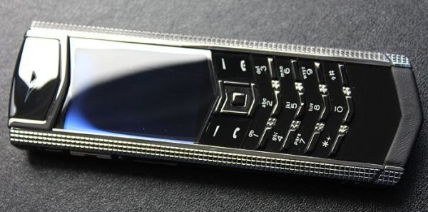 Vertu Replica Mobile Phones in Canada | Fake Vertu Canada